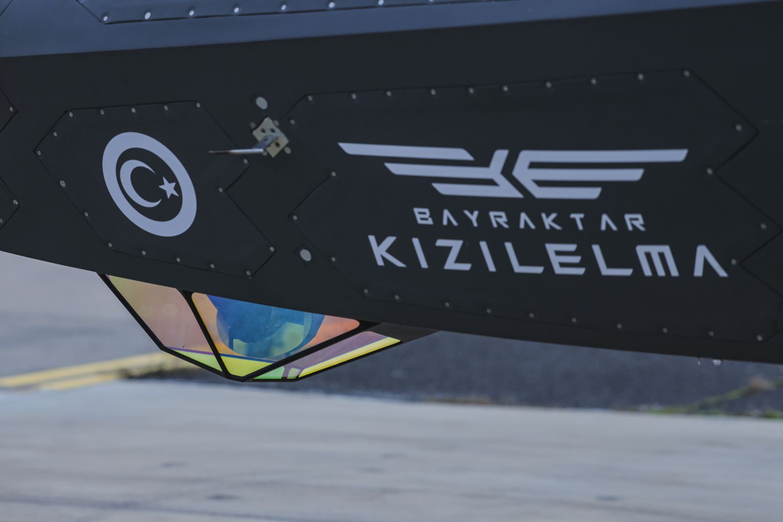 Bayraktar KIZILELMA Made Its First Flight with TOYGUN Electro-Optical Targeting System (EOTS ...
